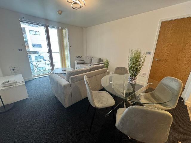 2 bedroom apartment to rent
