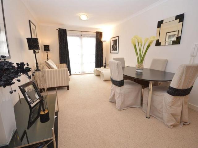2 bedroom apartment to rent