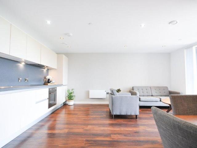 2 bedroom apartment to rent