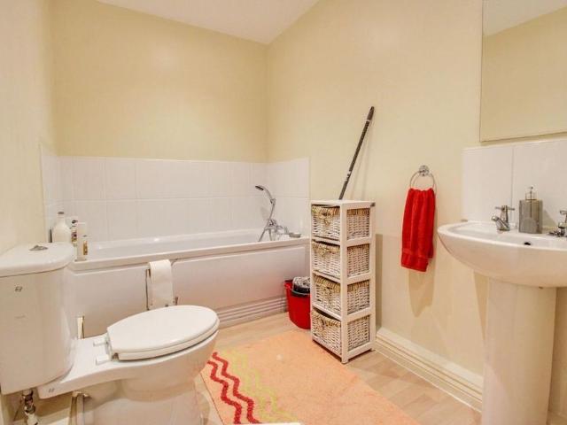 2 bedroom apartment to rent