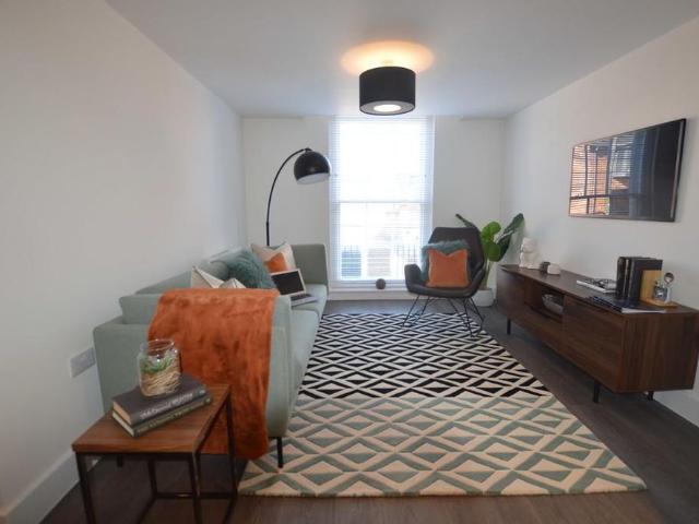 2 bedroom apartment to rent