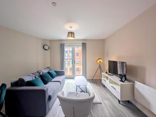 2 bedroom apartment to rent