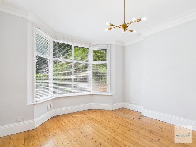 2 bedroom apartment to rent