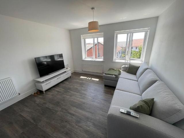 2 bedroom apartment to rent