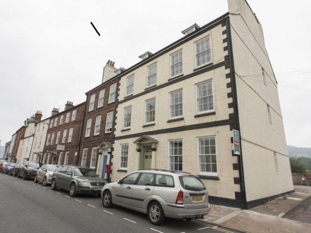 2 bedroom apartment to rent