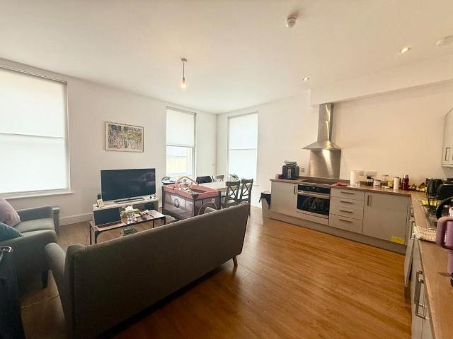 2 bedroom apartment to rent