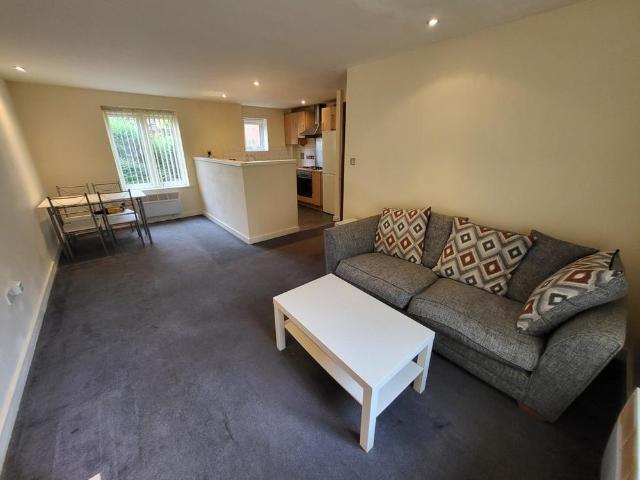 2 bedroom apartment to rent