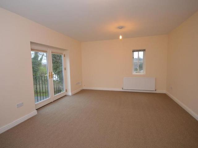 2 bedroom apartment to rent