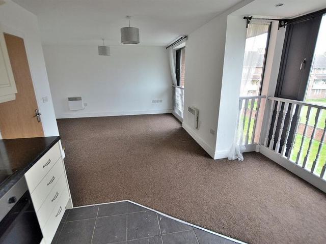 2 bedroom apartment to rent
