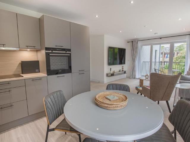2 bedroom apartment to rent