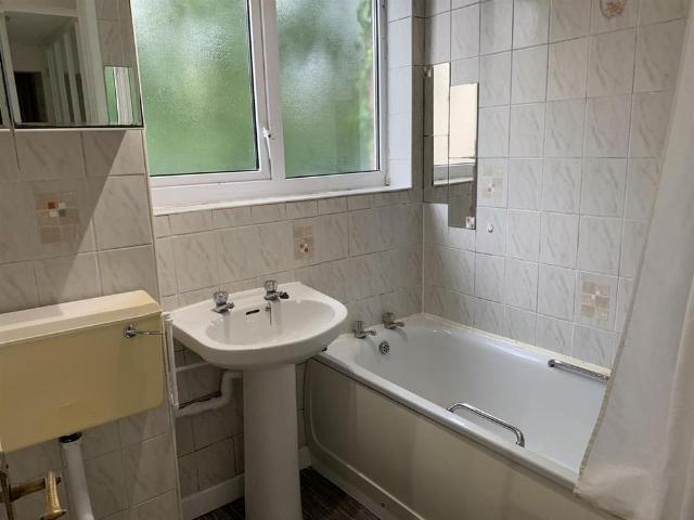 2 bedroom apartment to rent