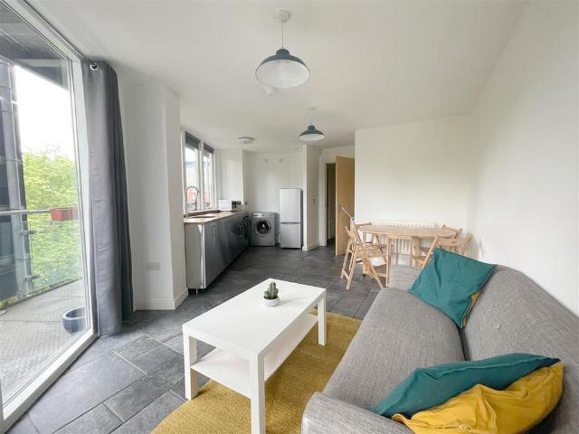 2 bedroom apartment to rent