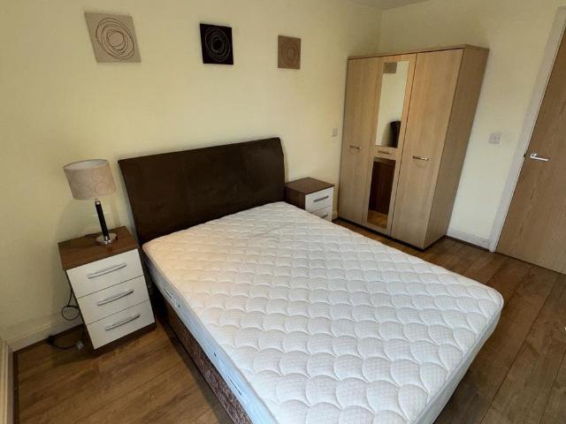 2 bedroom apartment to rent
