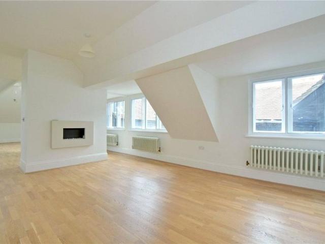 3 bedroom apartment to rent
