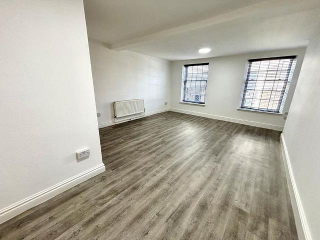 2 bedroom apartment to rent