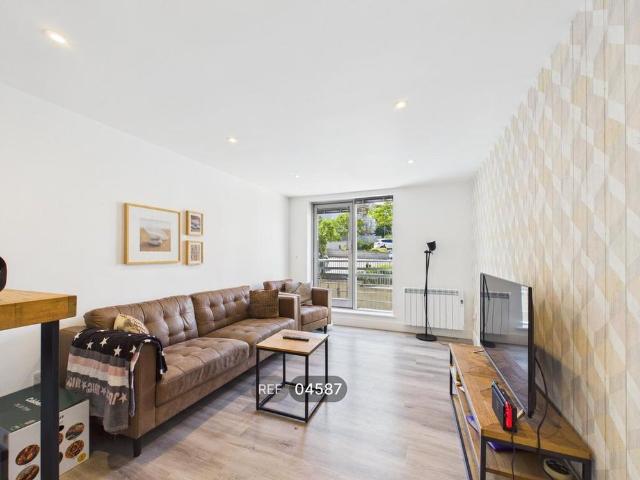 2 bedroom apartment to rent