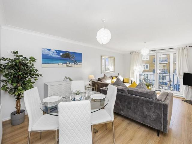 2 bedroom apartment to rent