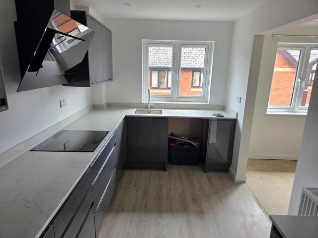 2 bedroom apartment to rent