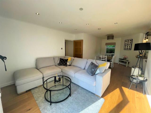 2 bedroom apartment to rent
