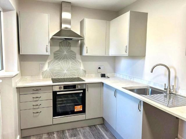 2 bedroom apartment to rent