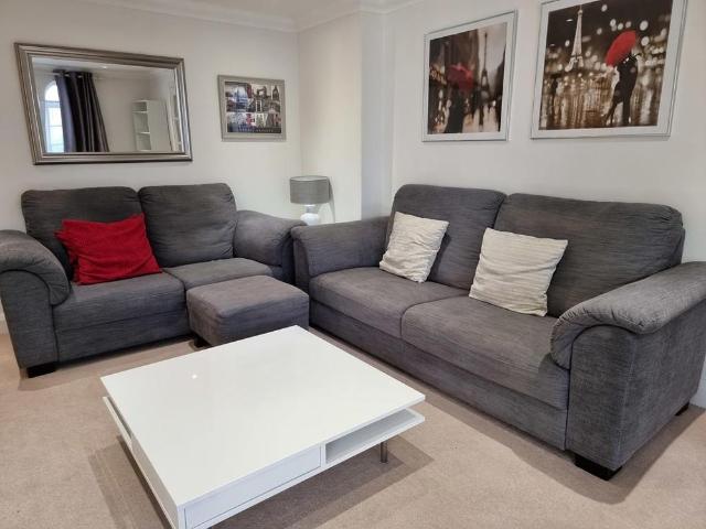 2 bedroom apartment to rent