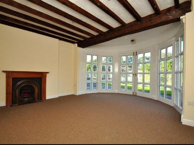 2 bedroom apartment to rent