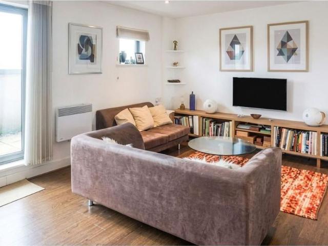 2 bedroom apartment to rent