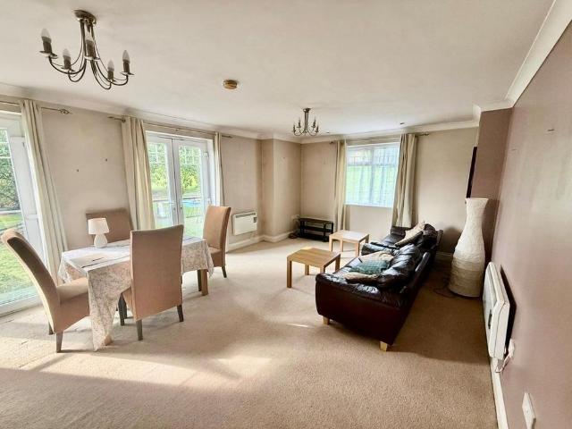 2 bedroom apartment to rent