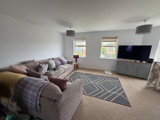 2 bedroom apartment to rent