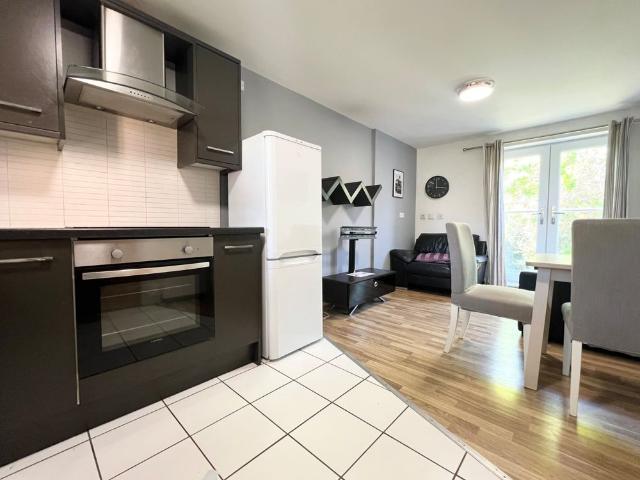 2 bedroom apartment to rent