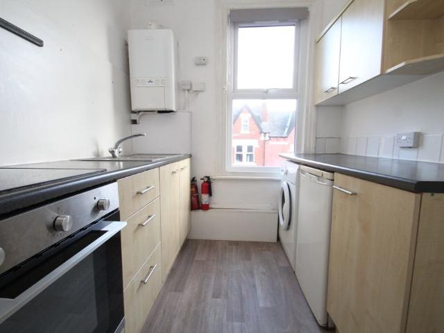 2 bedroom apartment to rent