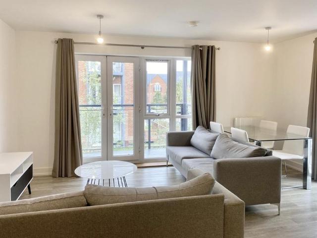 2 bedroom apartment to rent