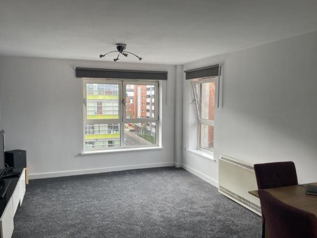 2 bedroom apartment to rent