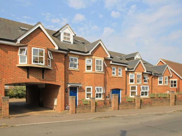 2 bedroom apartment to rent