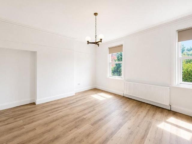 2 bedroom apartment to rent