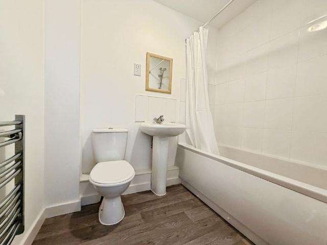 2 bedroom apartment to rent