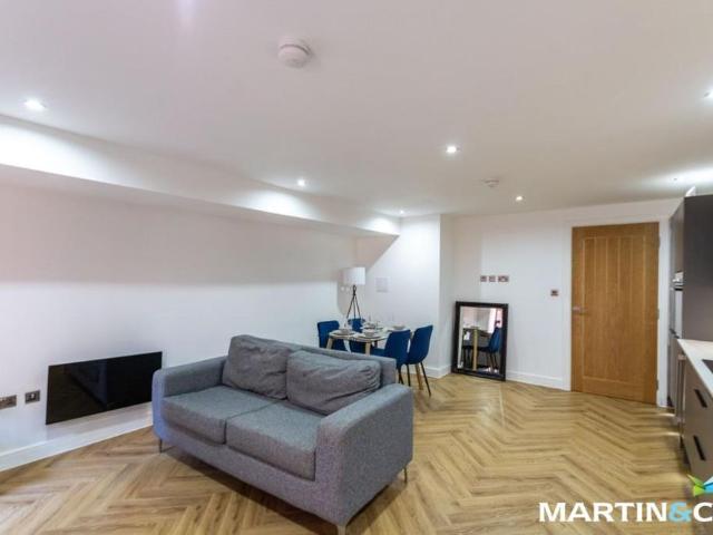 2 bedroom apartment to rent