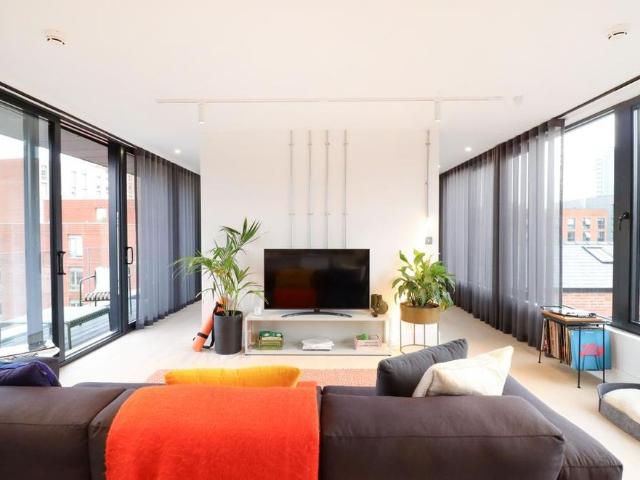 2 bedroom apartment to rent