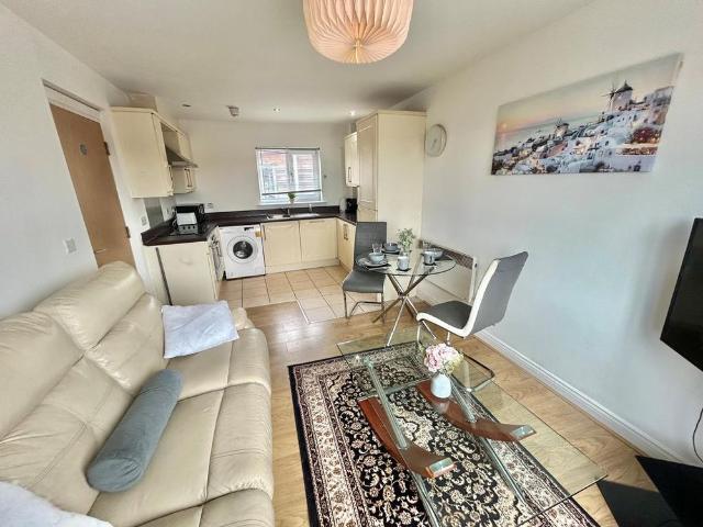 2 bedroom apartment to rent