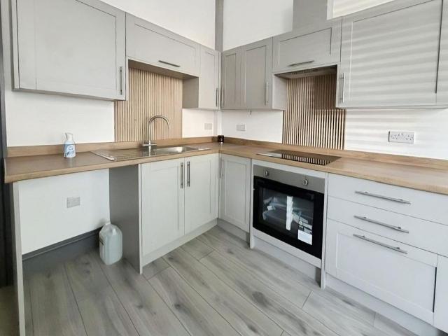 2 bedroom apartment to rent