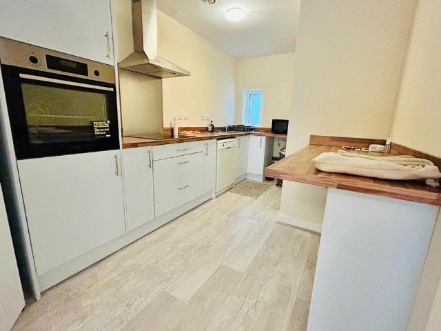 2 bedroom apartment to rent