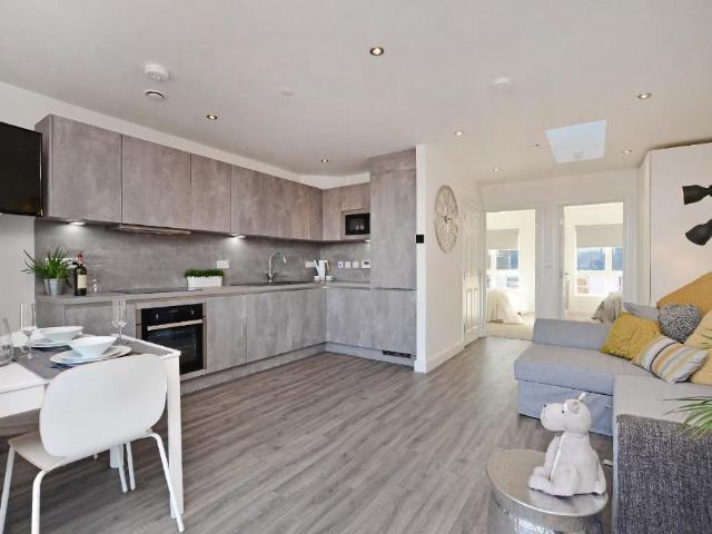 2 bedroom apartment to rent