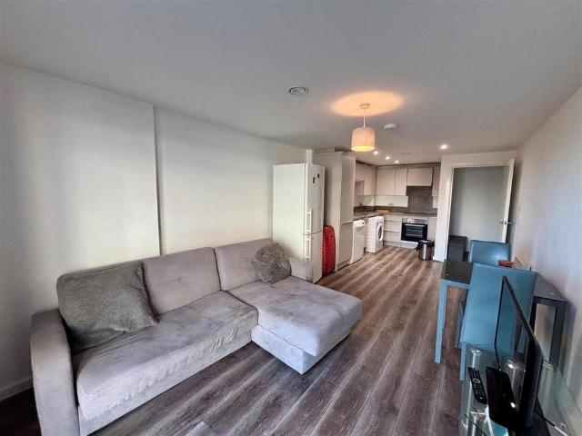 2 bedroom apartment to rent
