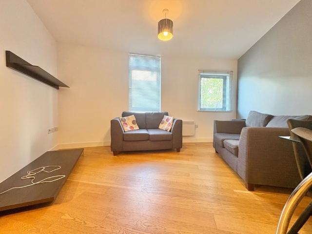 2 bedroom apartment to rent