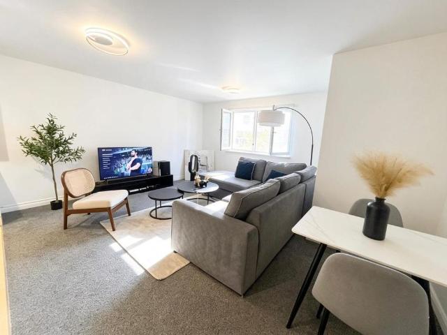 2 bedroom apartment to rent