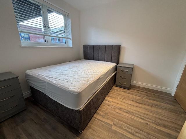 2 bedroom apartment to rent