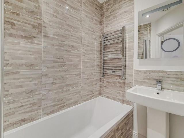 2 bedroom apartment to rent