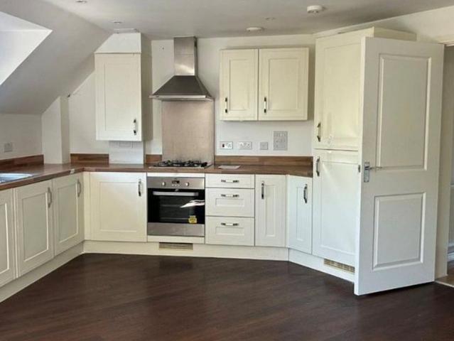 2 bedroom apartment to rent