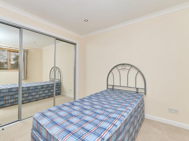 2 bedroom apartment to rent