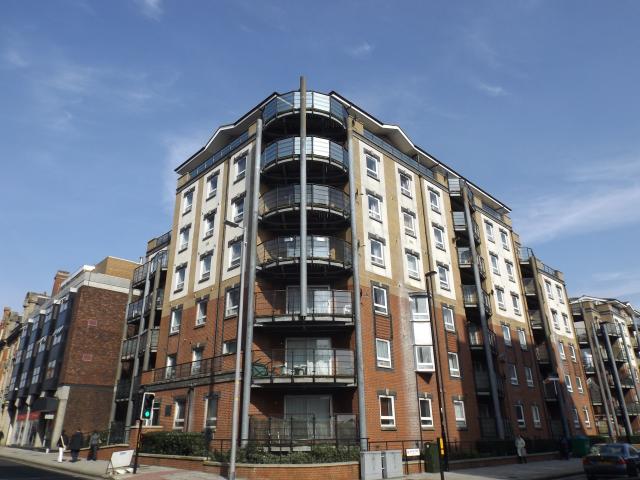2 bedroom apartment to rent